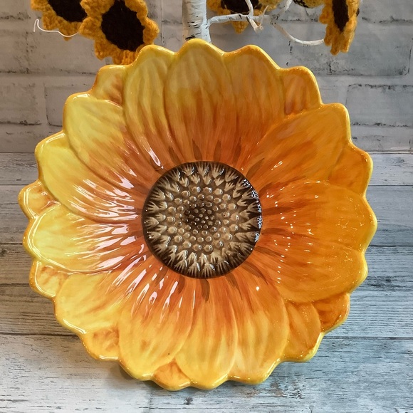Maxcera | Accents | Maxcera Ceramic Sunflower Bowl | Poshmark